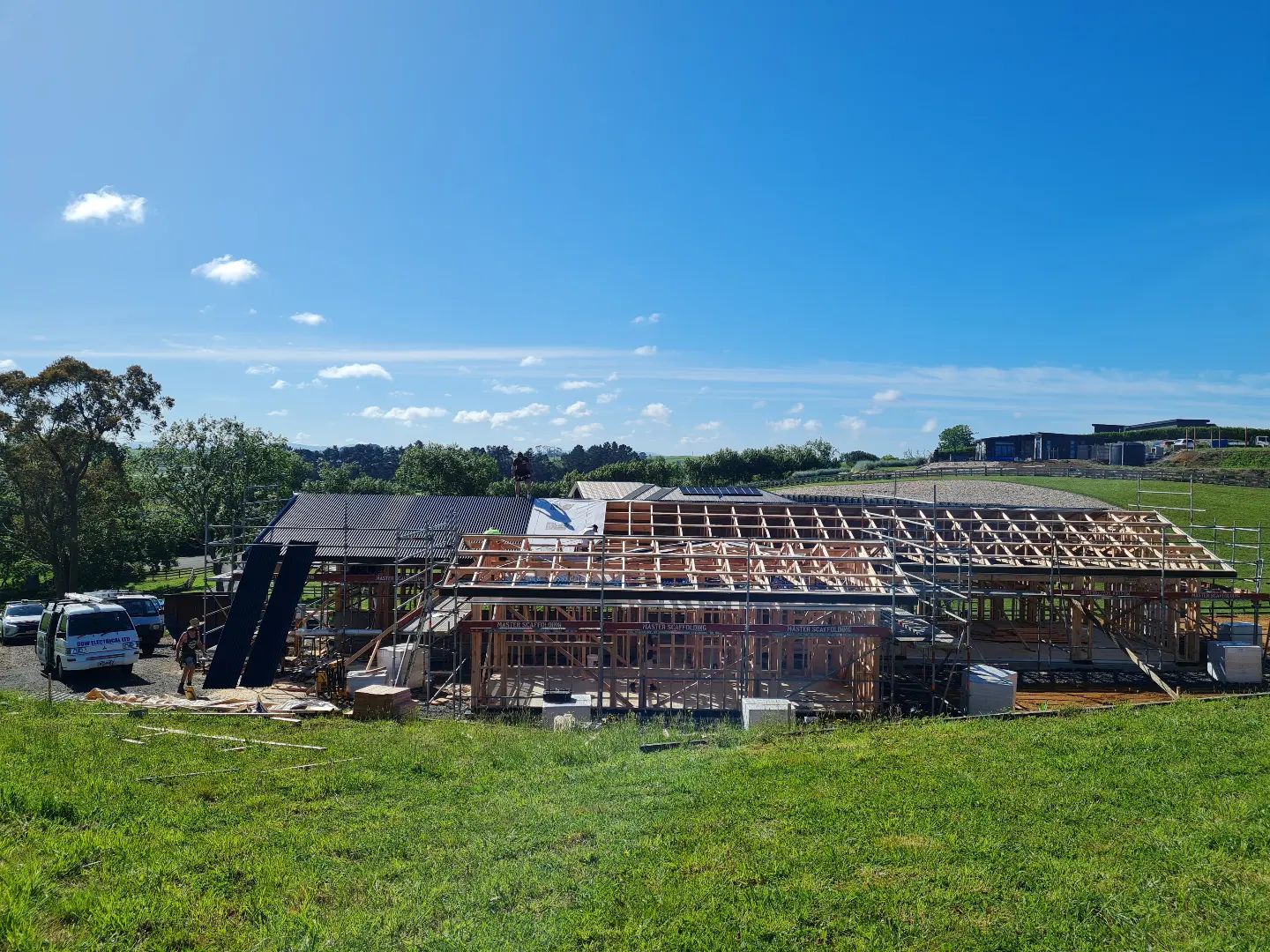 Electrician Auckland | Commercial Electrician | Franks Electrical